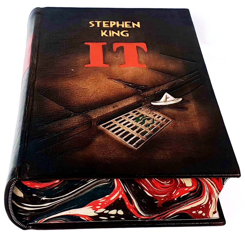 Stephen King's IT - First Edition, Limited Leather Bound Horror Novel ...