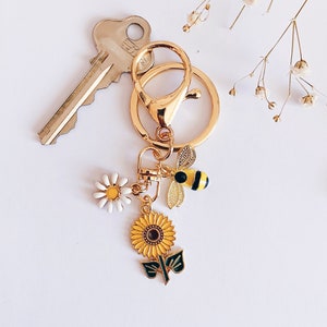 Sunflower Bee Keychain | Bag Charm | Sunflower Nature Gift | Custom ...