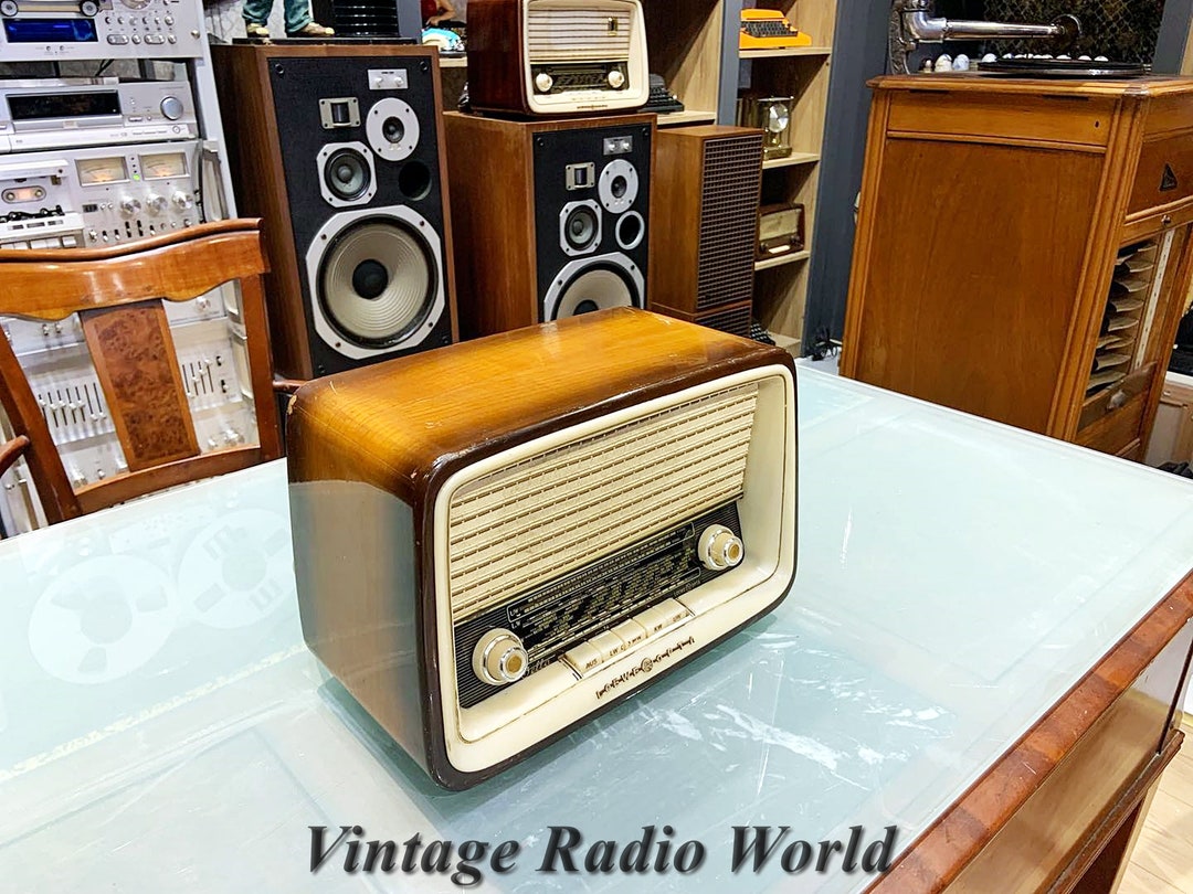 Loewe Opta Bella Vintage Radio Orjinal Old Radio Antique Radio Lamp ...