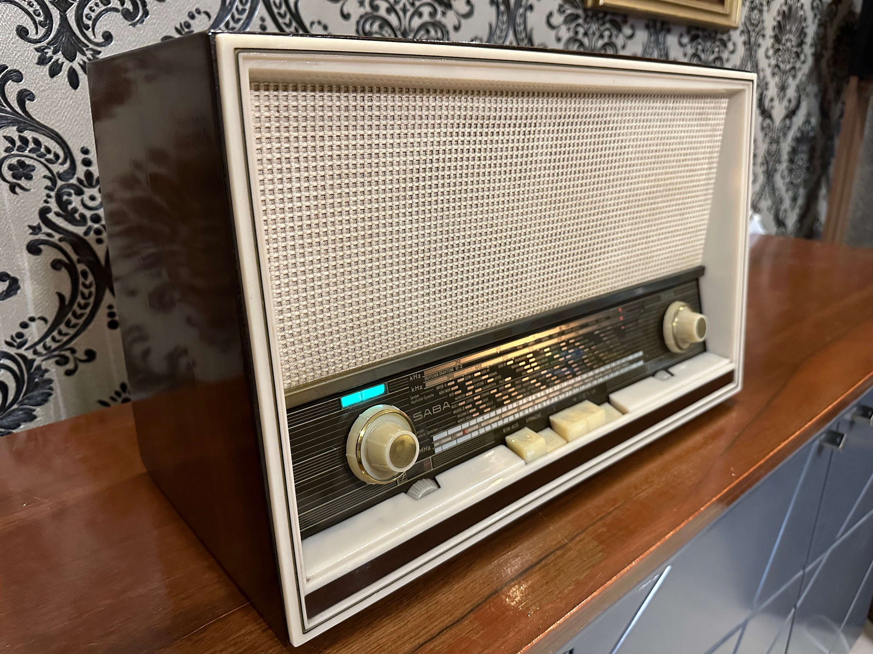 Saba Radio | Orjinal Old Radio | Saba Triberg-125 Radio | Lamp Radio ...