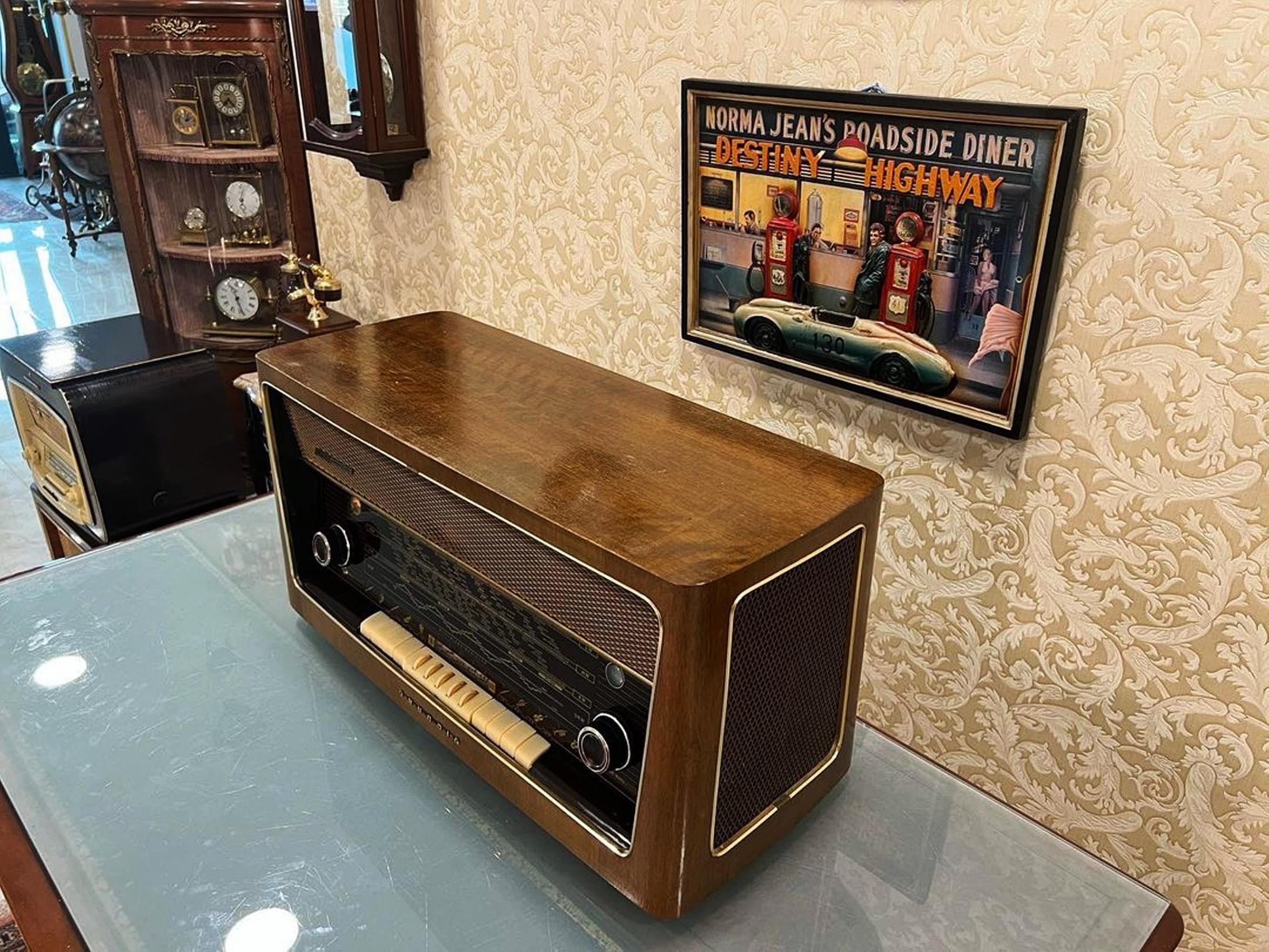 Grundig 4090 - Authentic Vintage Radio, Original Classic, Lamp Radio ...