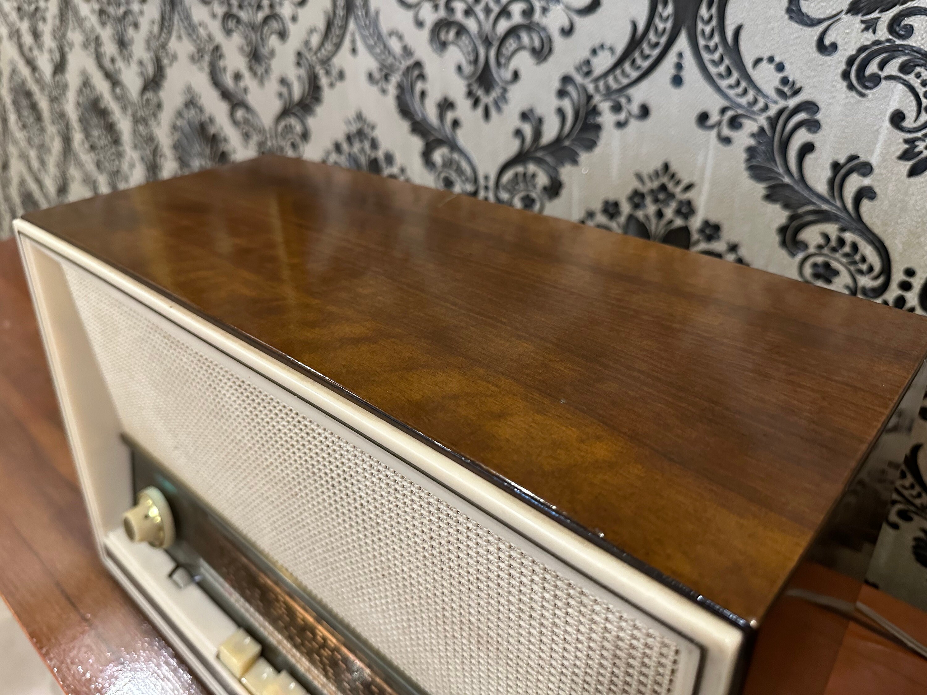 Saba Radio | Orjinal Old Radio | Saba Triberg-125 Radio | Lamp Radio ...