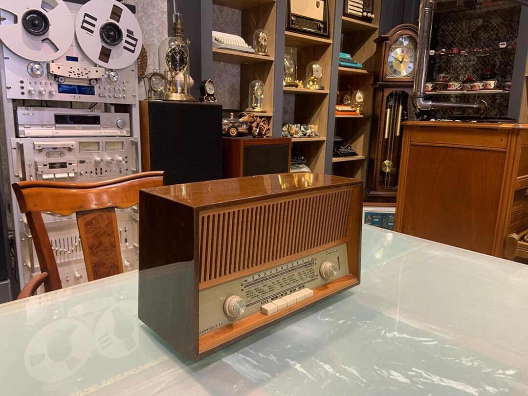 Loewe Opta Truxa | Vintage Radio | Orjinal Old Radio | Antique Radio ...