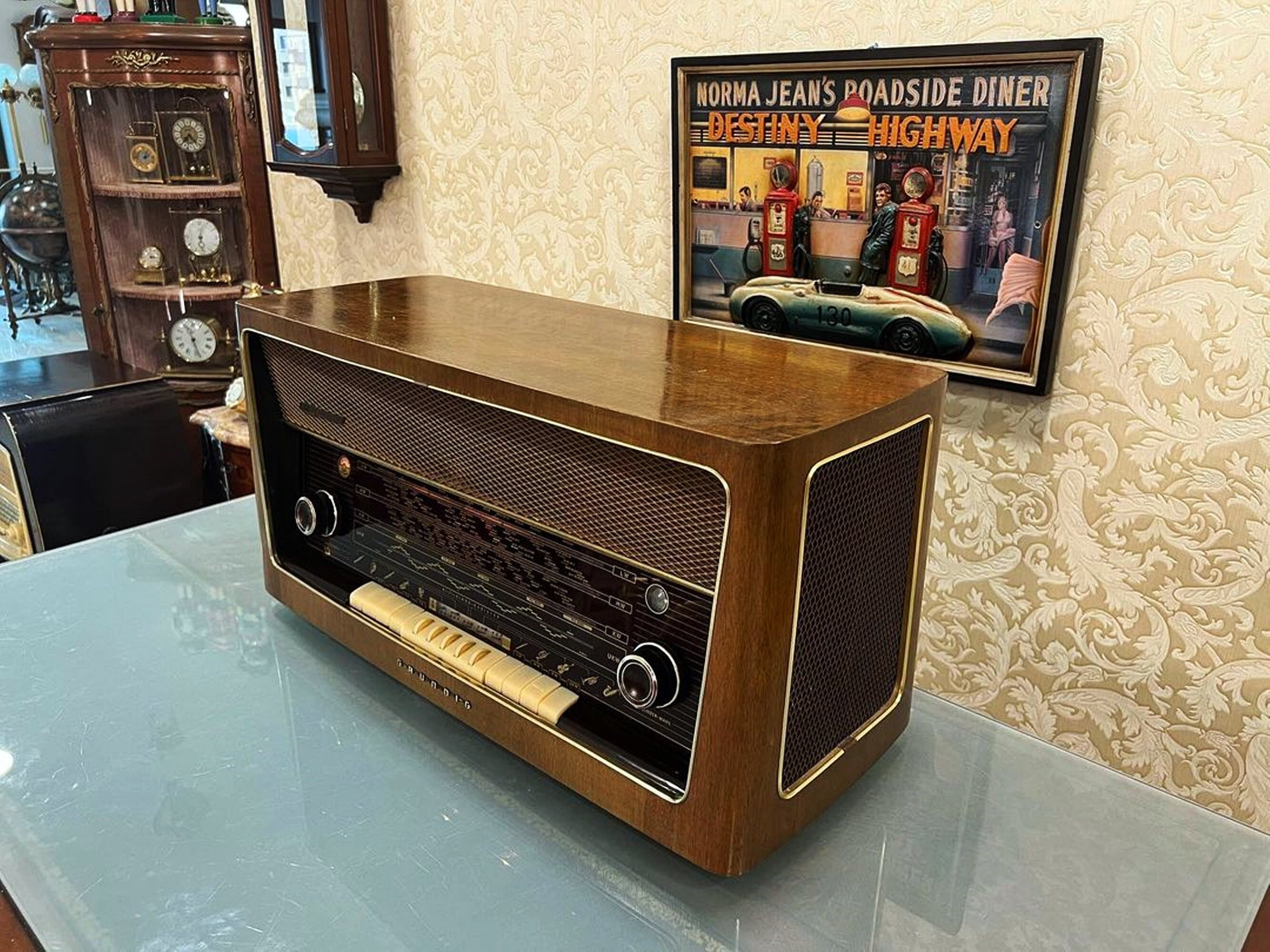 Grundig 4090 - Authentic Vintage Radio, Original Classic, Lamp Radio ...