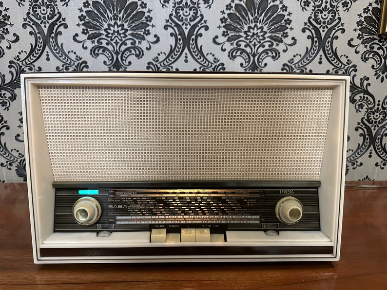 Saba Radio | Orjinal Old Radio | Saba Triberg-125 Radio | Lamp Radio ...