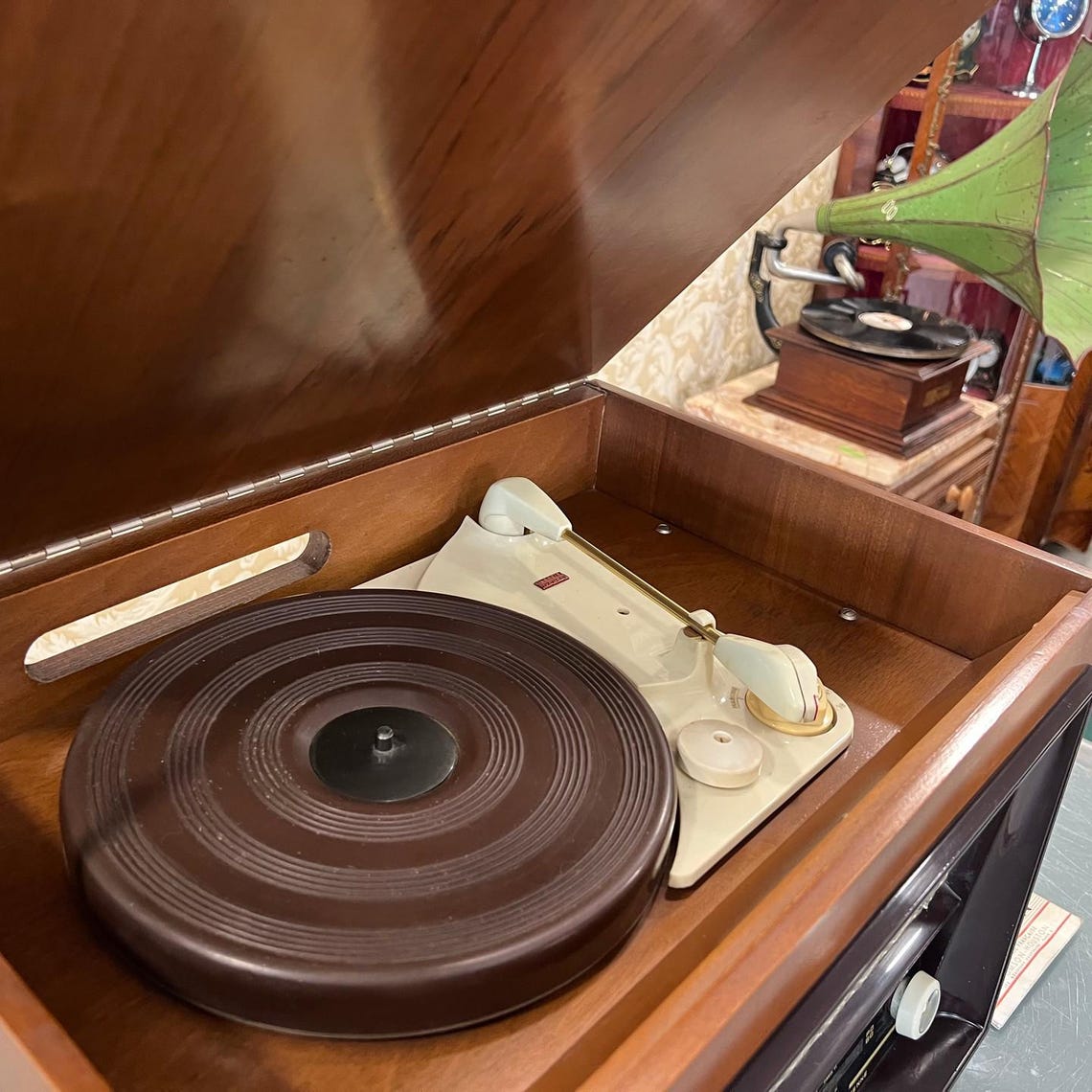 Collectible Thomson Turntable Radio | Plays All Speeds | No FM | Fully ...