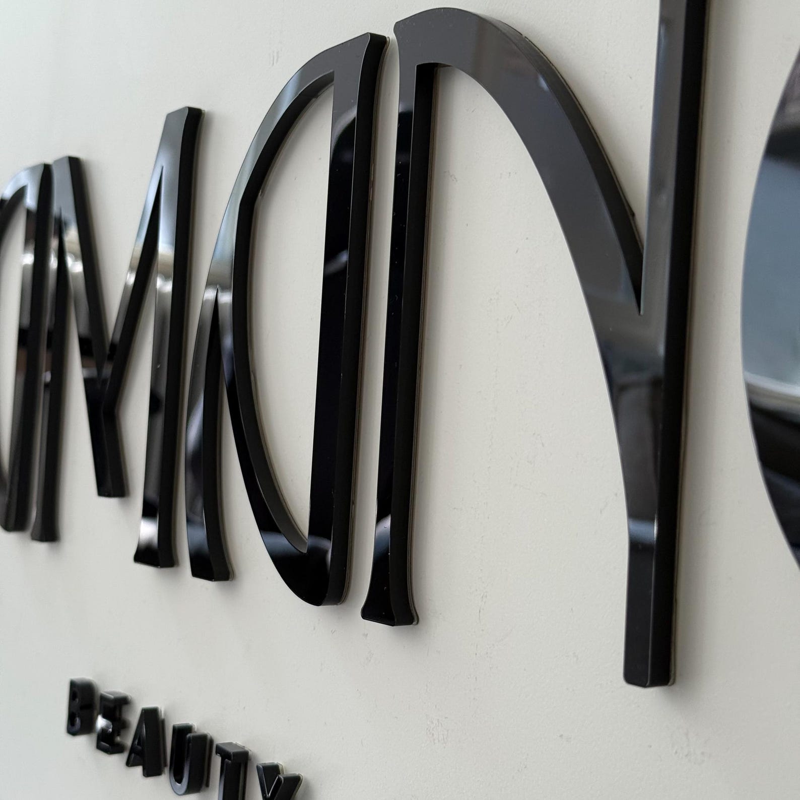Glossy Black Wall Decor for Salons – 3D Lettering With Template and ...