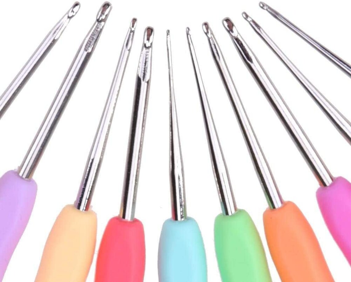 Ergonomic Crochet Hooks, 9pcs, Easy Grip Silicone Rubber Handle Crochet ...