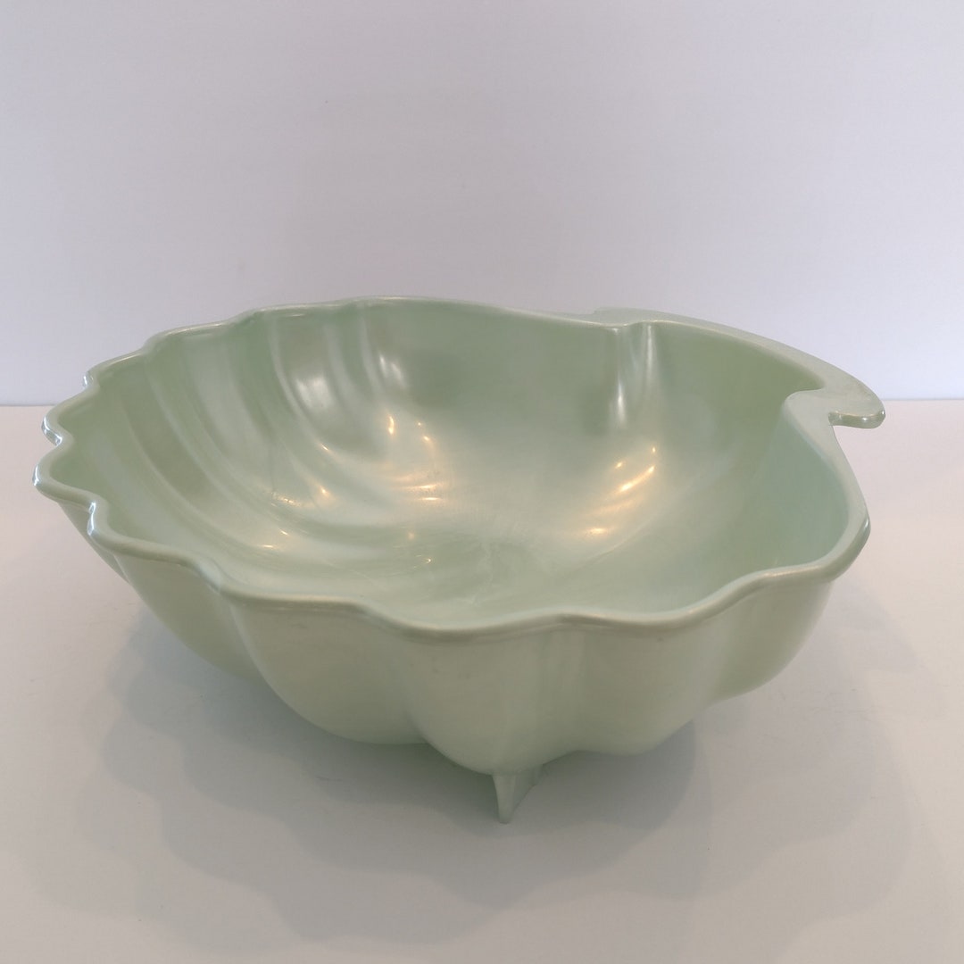 Vintage Mid Century Green Clam Shell Salad Bowl Popcorn Bowl Hard ...