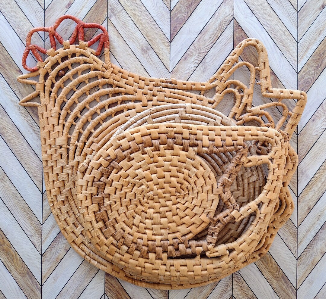 Vintage 1970’s Woven Rattan Chicken Wall Pocket Basket Holder With Set ...