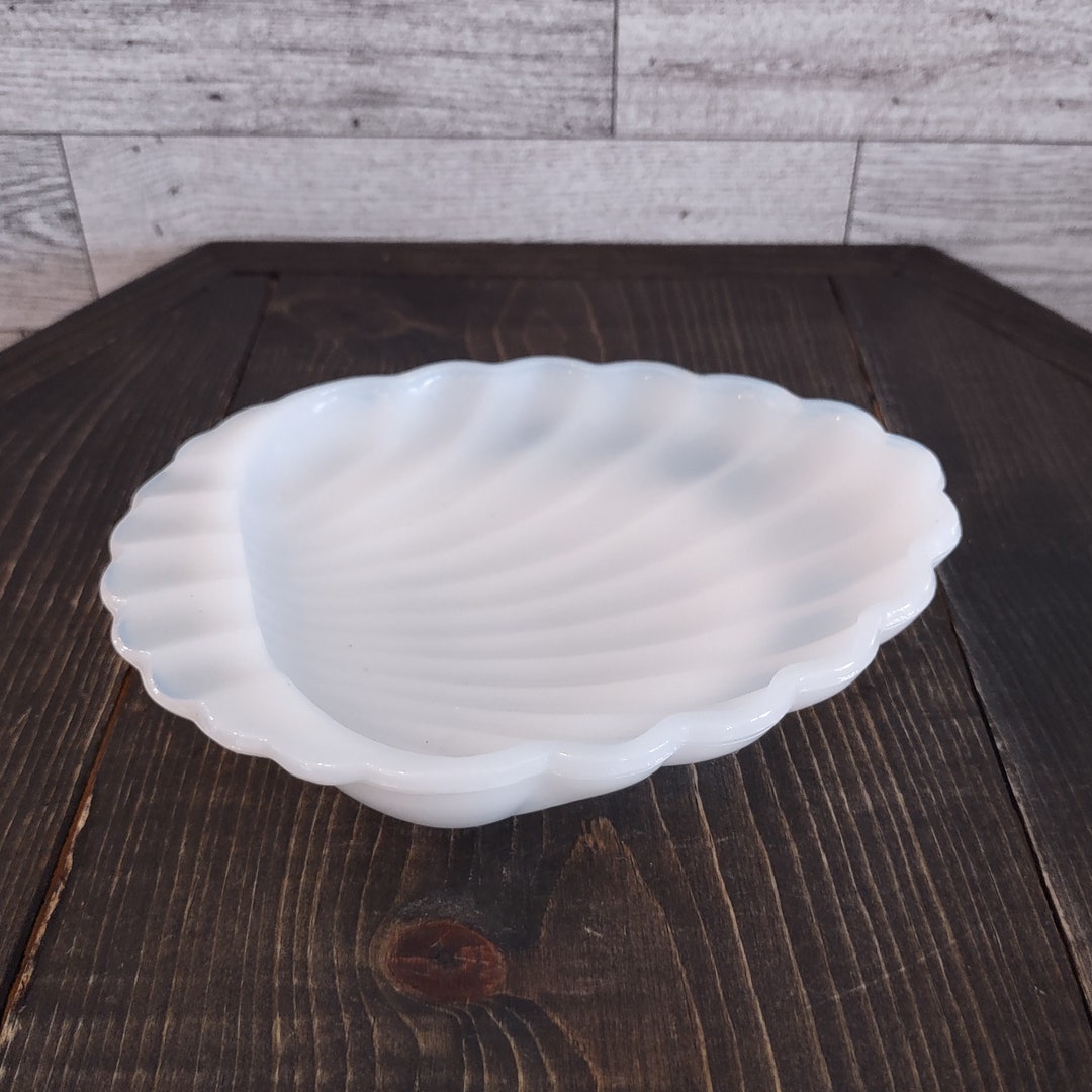 Vintage Hazel Atlas Milk Glass Clam Sea Shell Soap Trinket Dish/vintage ...