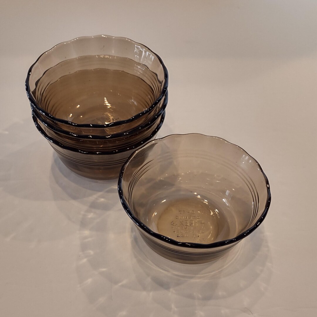 Vintage Pyrex Small Brown Smokey Glass Bowls Scalloped Edge Prep Bowls ...