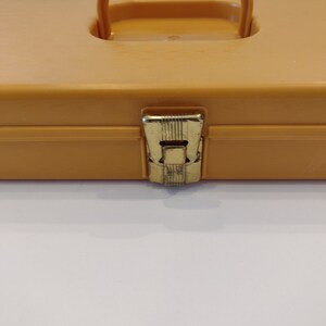 Vintage Wil-hold Harvest Gold Plastic Sewing Thread Bobbin Case Storage ...
