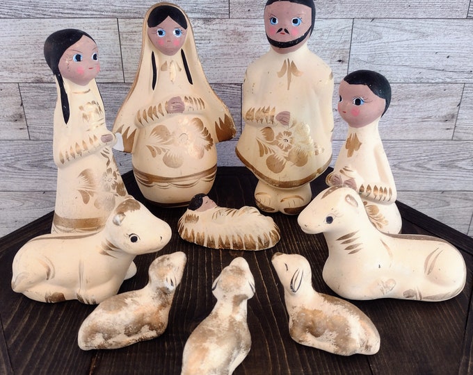 Vintage Tonala Mexican Nativity Flat Matte Paint With Gold Details ...