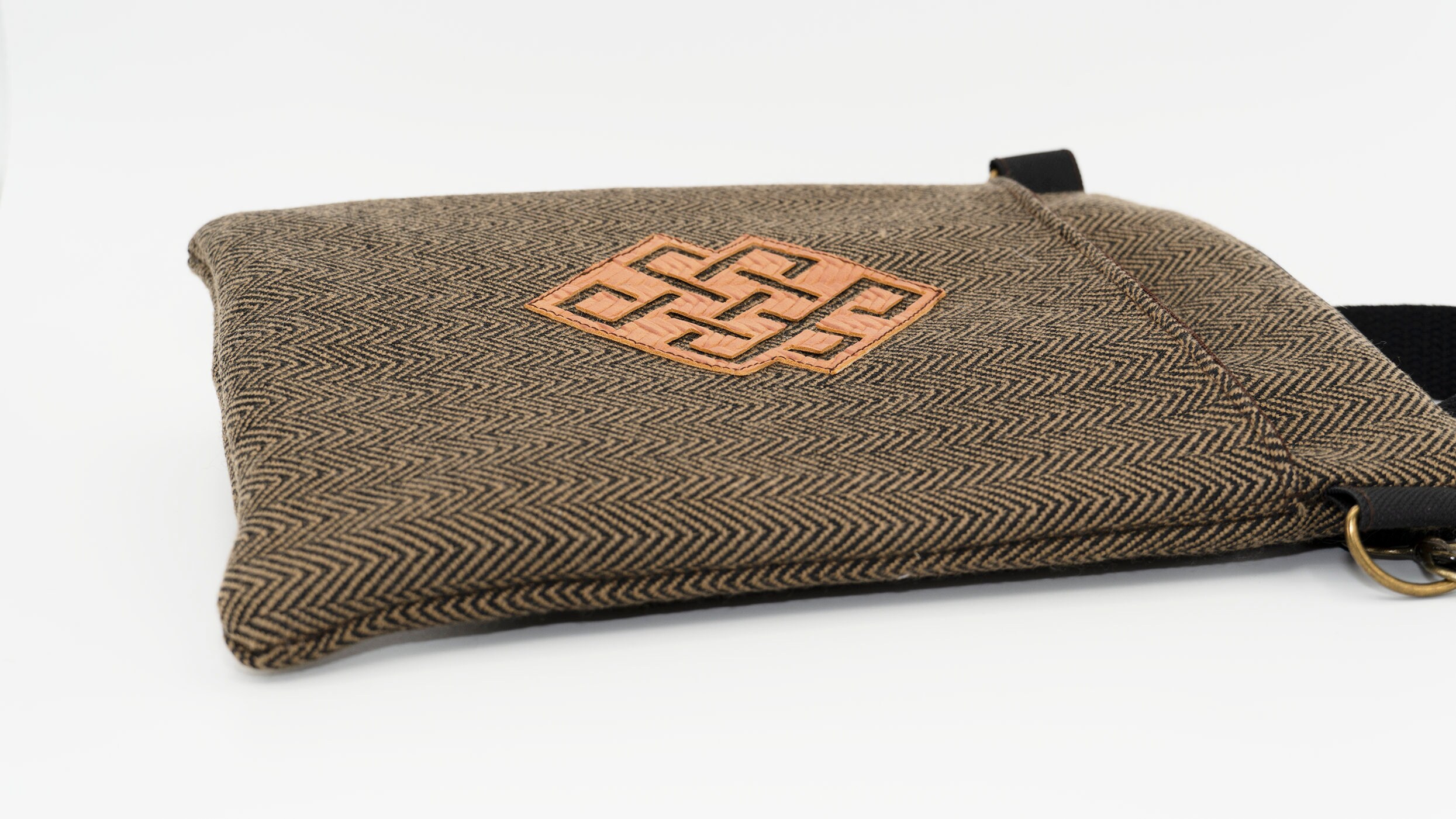 Tibetan Endless Knot Faux Leather Crossbody Bag, Eternal Knot Buddhist ...