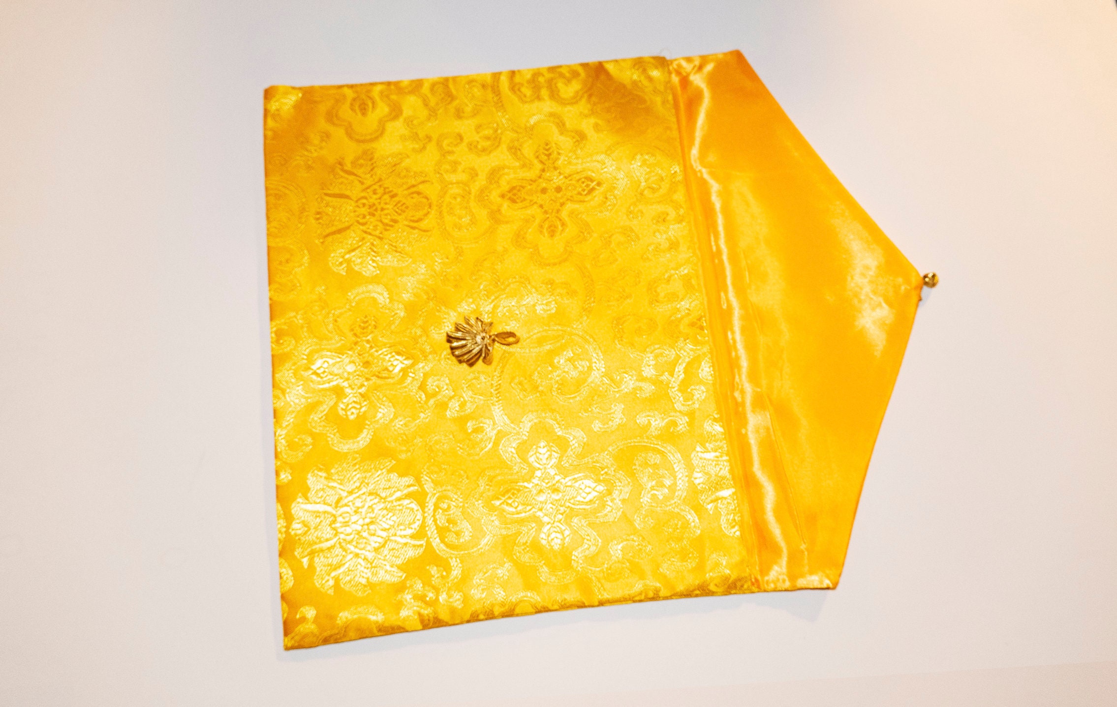 Tibetan Traditional Fabric Envelope Silk Pouch for Buddhist Practice ...