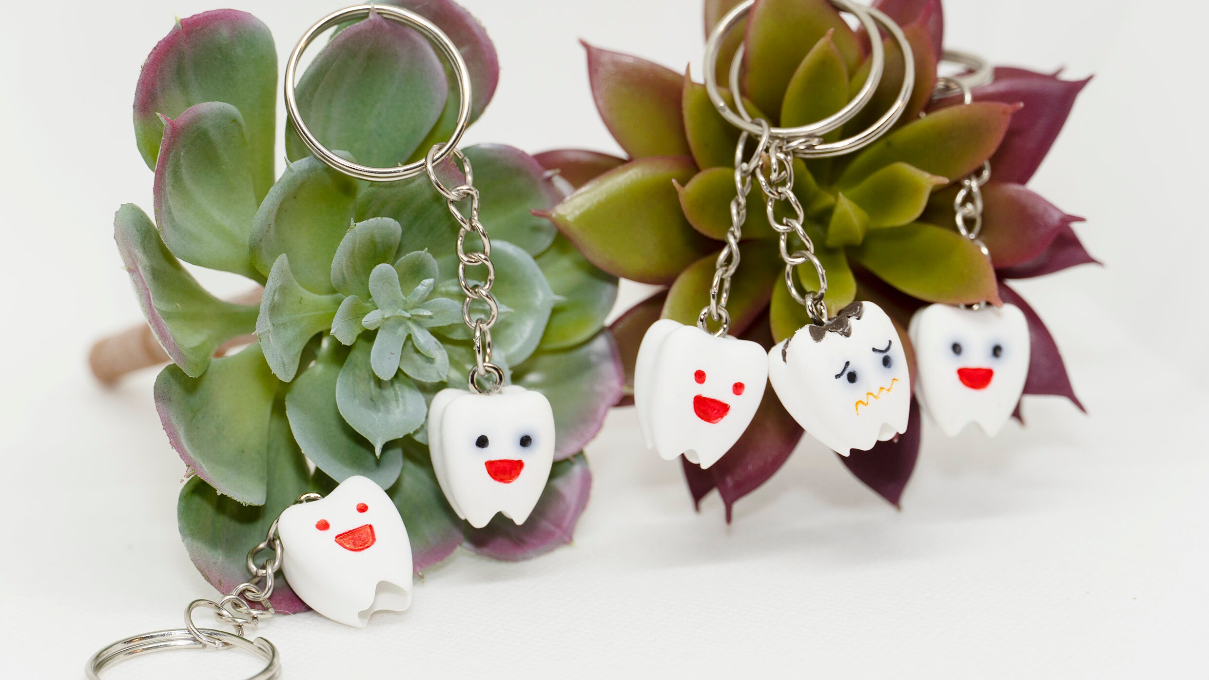 Miniature Tooth Keychain, Adorable Dental Charm, Cute Tooth Keyring ...