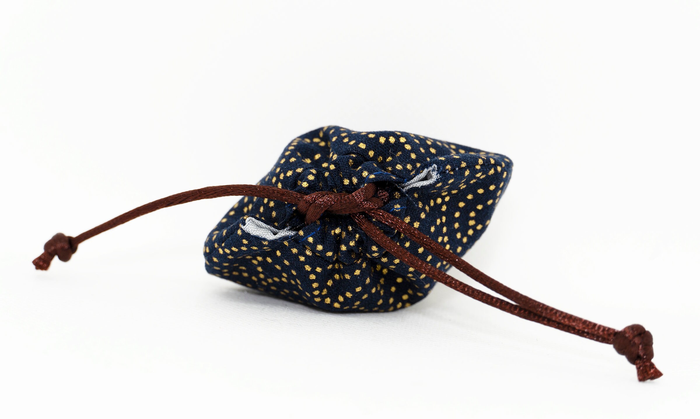 Cute Japanese Fabric Japanese Style Cloud Oriental Dot Gold Navy ...