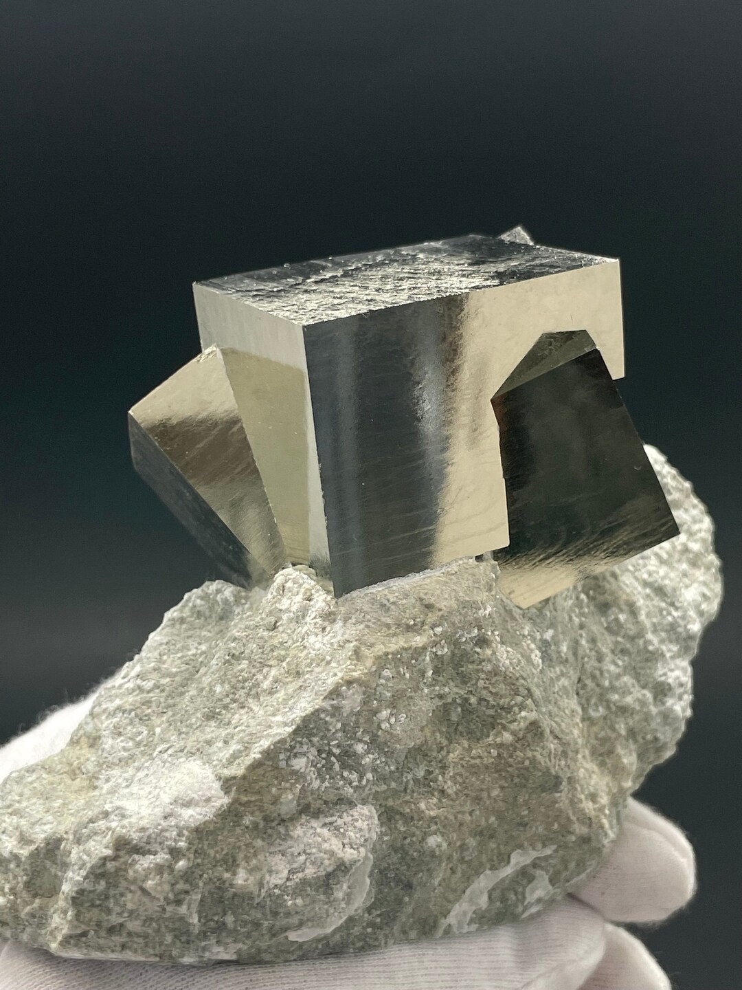 Perfect Intergrown Pyrite on Matrix From Navajún, La Rioja, Spain - Etsy