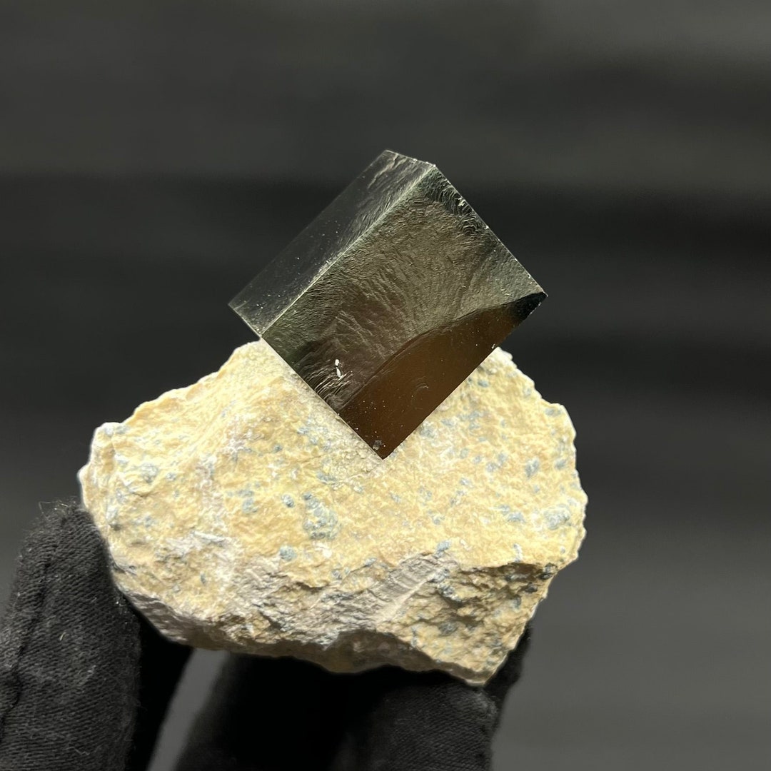 Rectangle Pyrite on Matrix From Navajún, Spain - Etsy