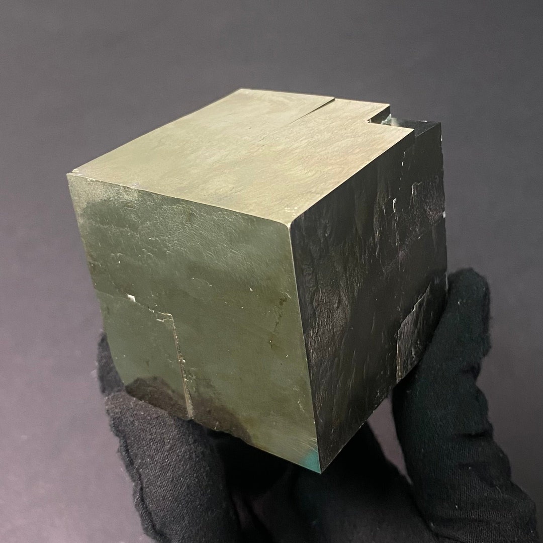 Single Cube Pyrite Specimen From Mina Ampliación A Victoria, Navajún ...