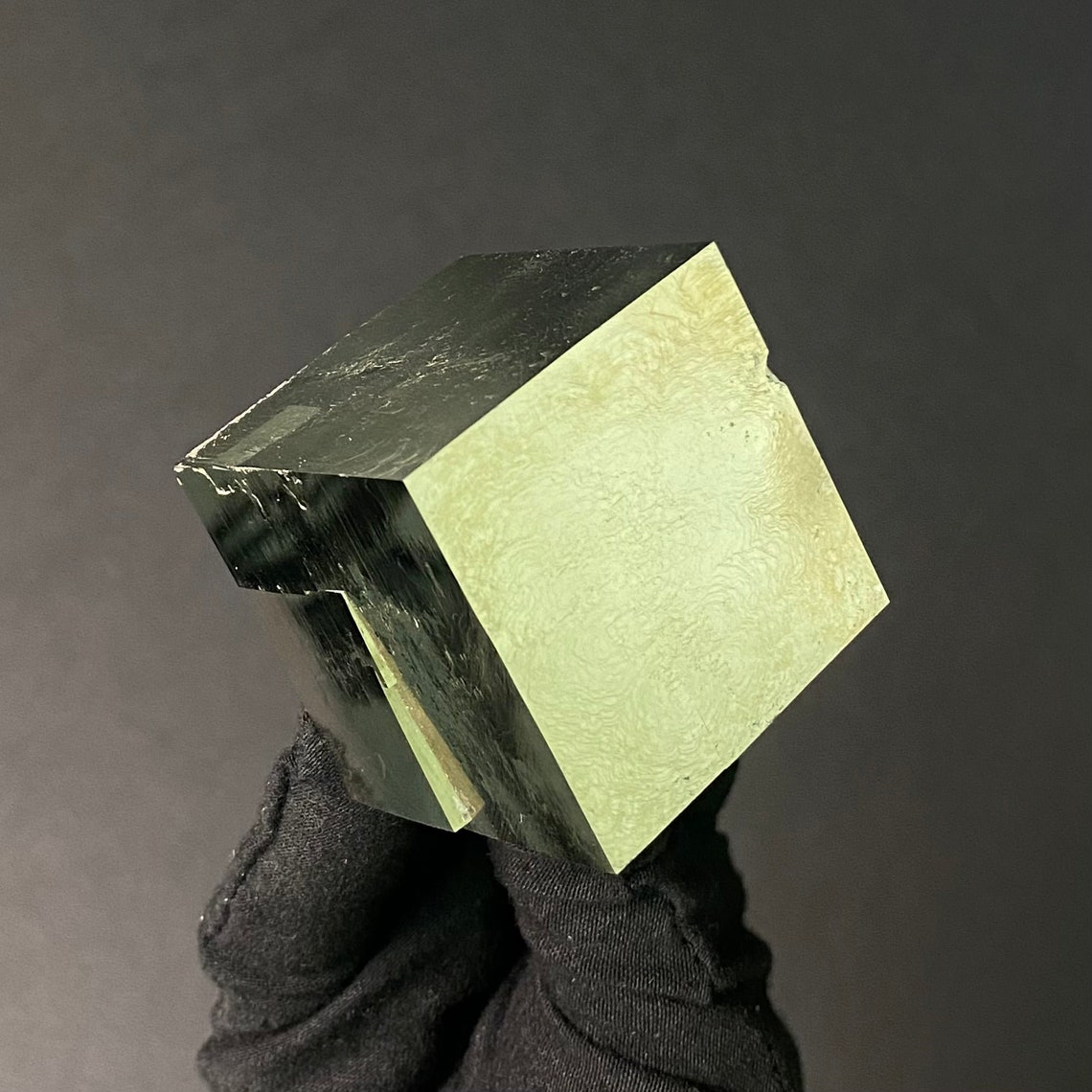 Single Cube Pyrite Specimen From Mina Ampliación A Victoria, Navajún ...