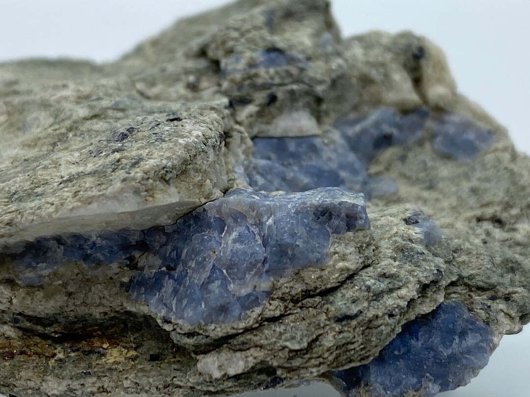 Cool "sandwich" of Raw, Super Bright Blue Quartz Crystal W/mica and ...