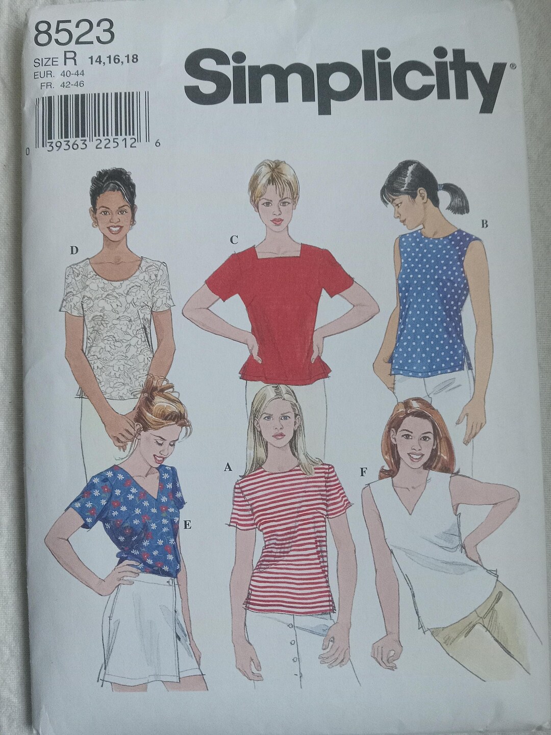 Uncut 8523 Simplicity Sewing Pattern Ladies Top,shirt, T-shirt Pattern ...