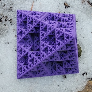 Large Fractal Pyramid, Purple 3D Printed Sierpinski Fractal Pyramid ...