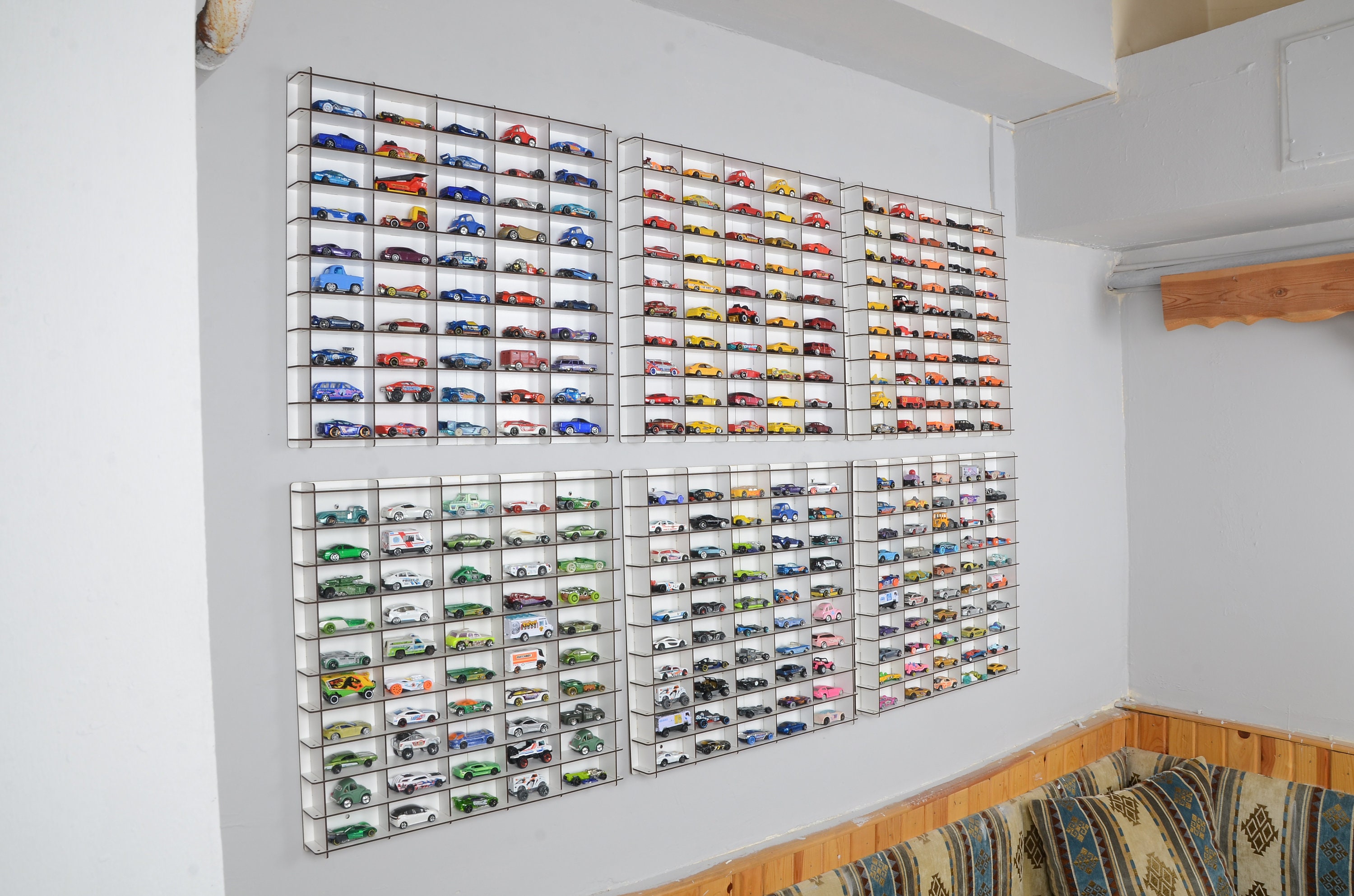 Hot Wheels Display Case: 1/64 Diecast Car Storage, Wall Shelf (300 ...