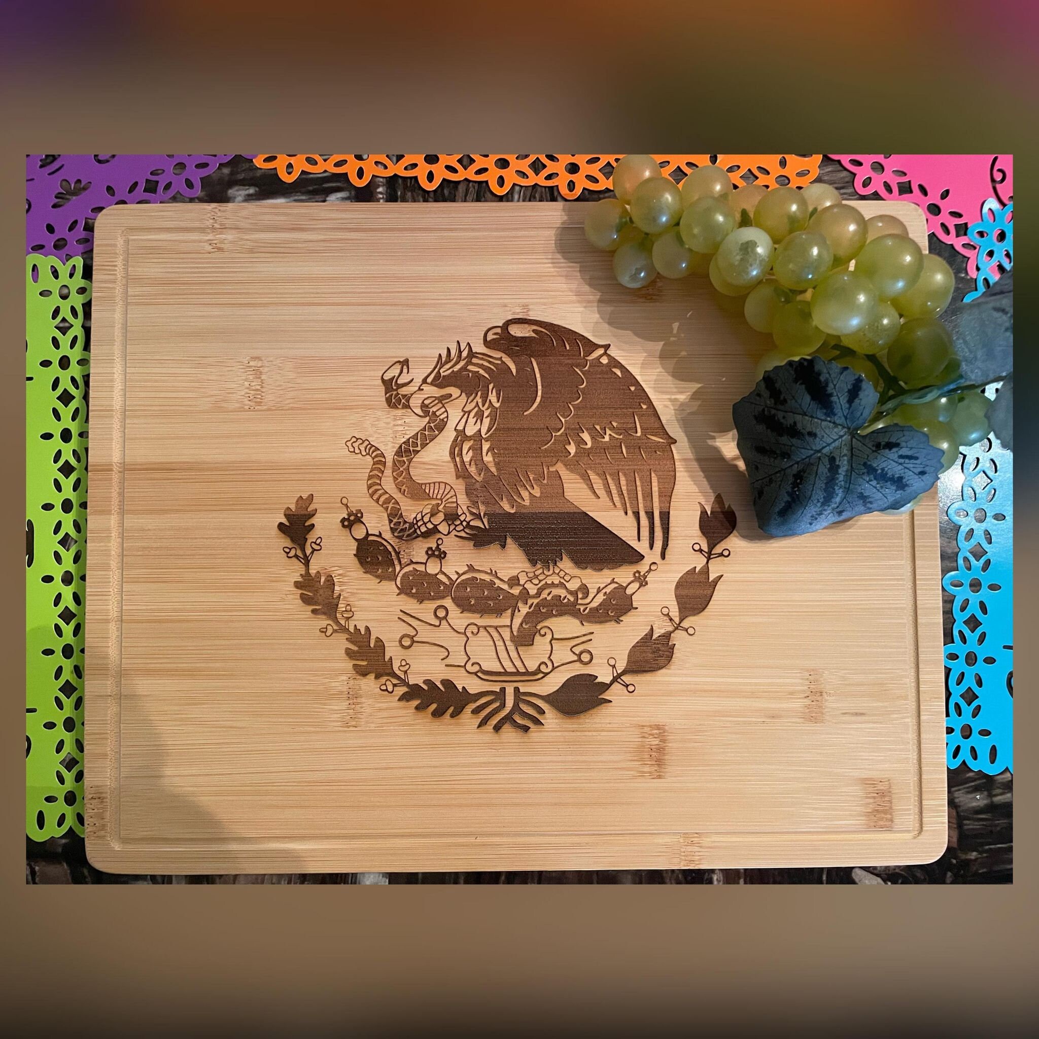 Mexico Mexican Flag Emblem Laser Engraved Cutting Board/charcuterie ...