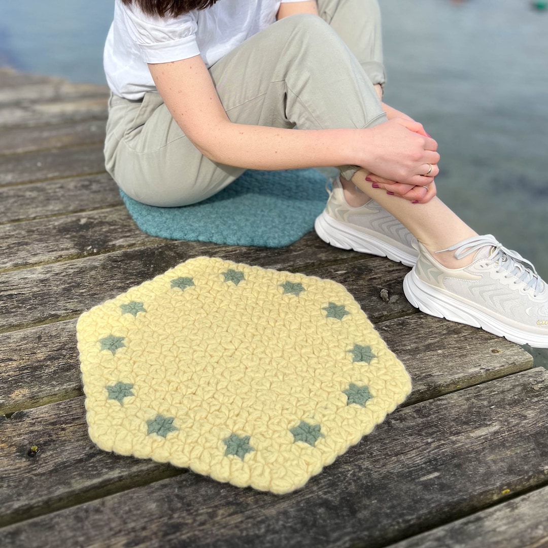 Crochet Seat Cushion Pattern, Chair Cushion, Bench Seat Pad, Mini Rug ...