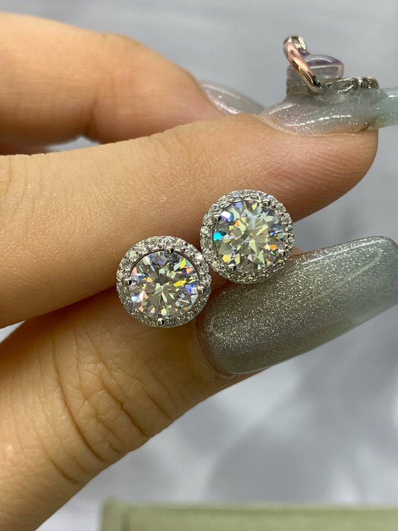 Moissanite Stud Earrings 2ct