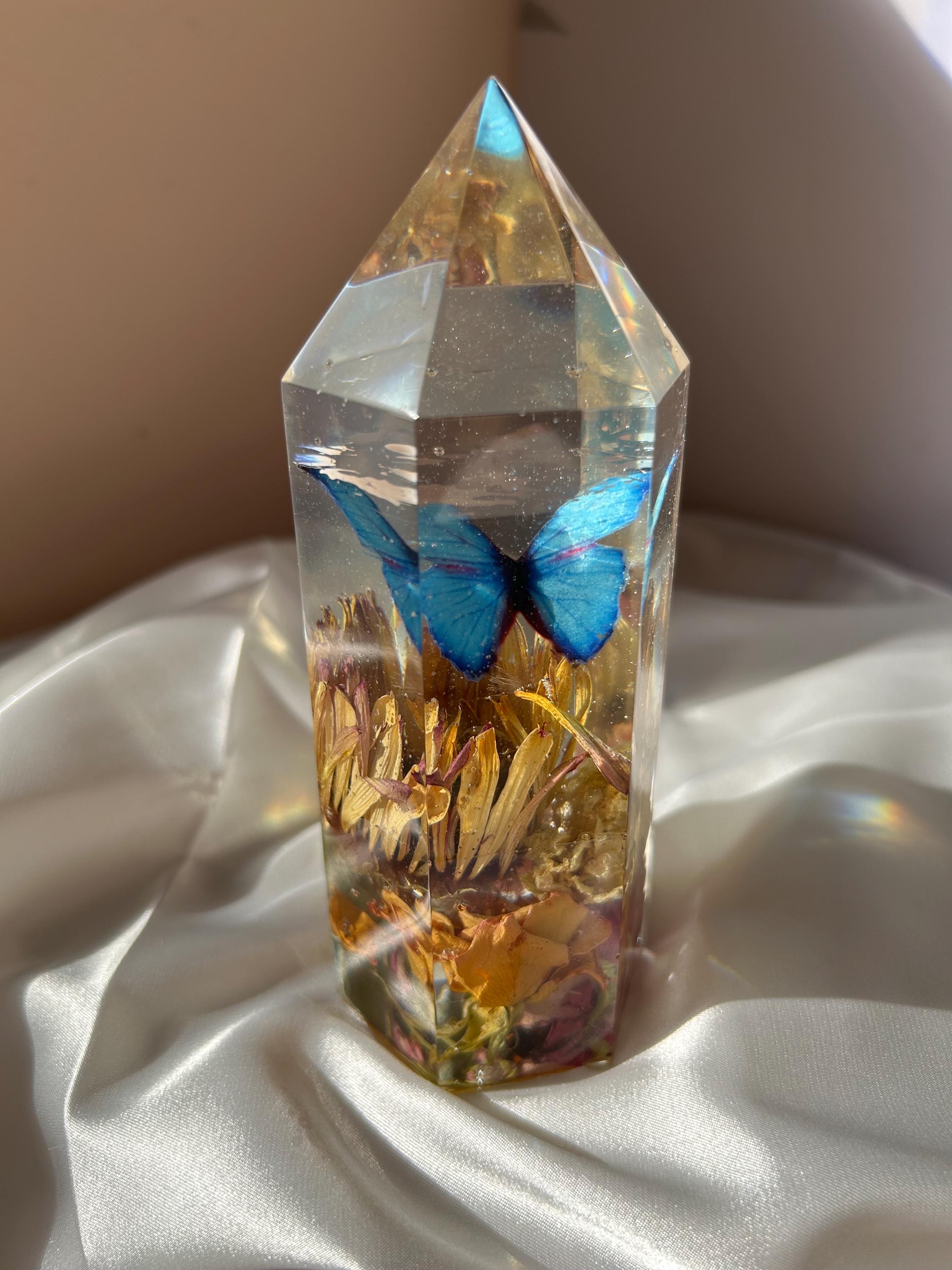 Blue Monarch Butterfly Resin Crystal Tower: Dried Flowers Botanical ...