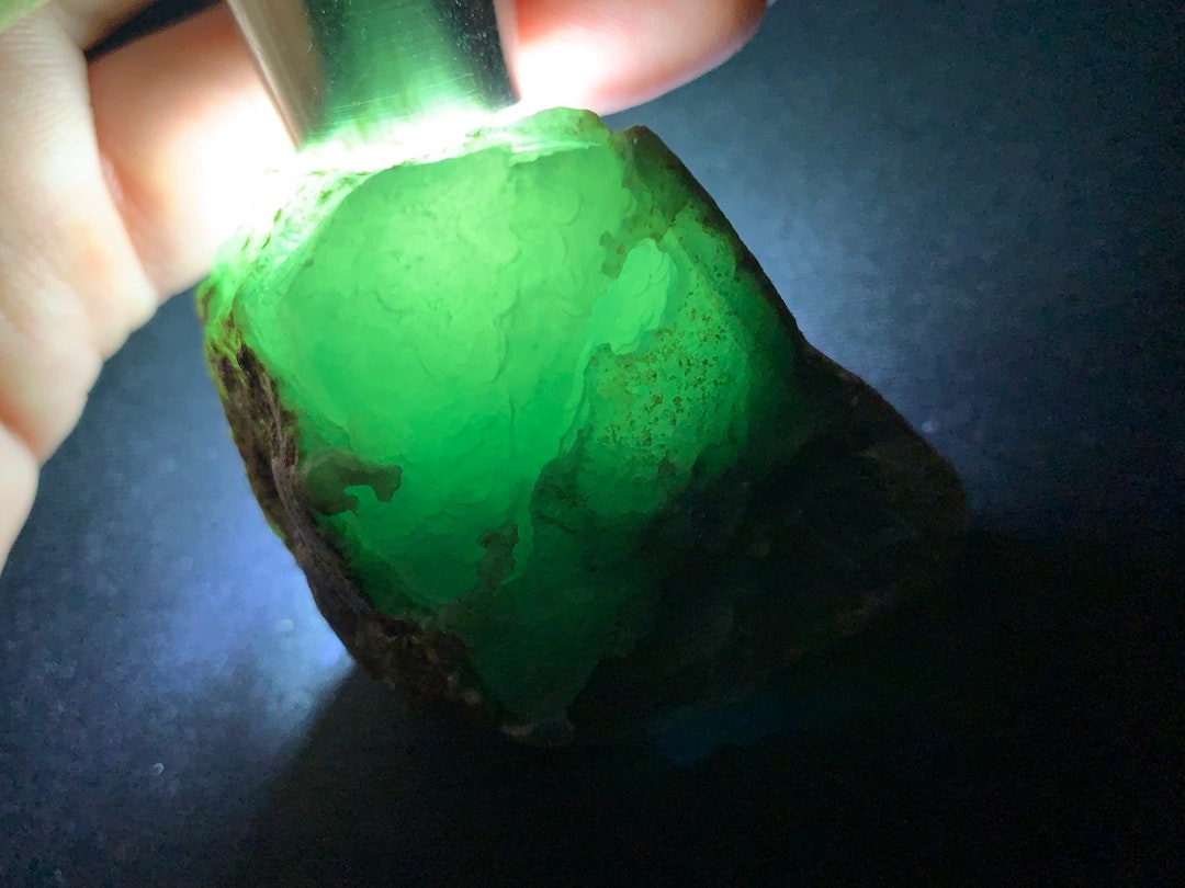 Genuine Myanmar Natural Icy Green Raw Jade Jadeite Stone Main Original Stone Rough Collect Jade ...