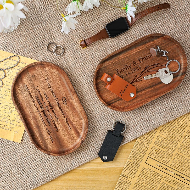 Personalized Engraved Wooden Tray, Custom Name Oval Wooden Jewelry Tray ...