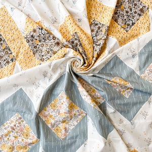 Daisie Chains Quilt Pattern - PDF DOWNLOAD - Etsy