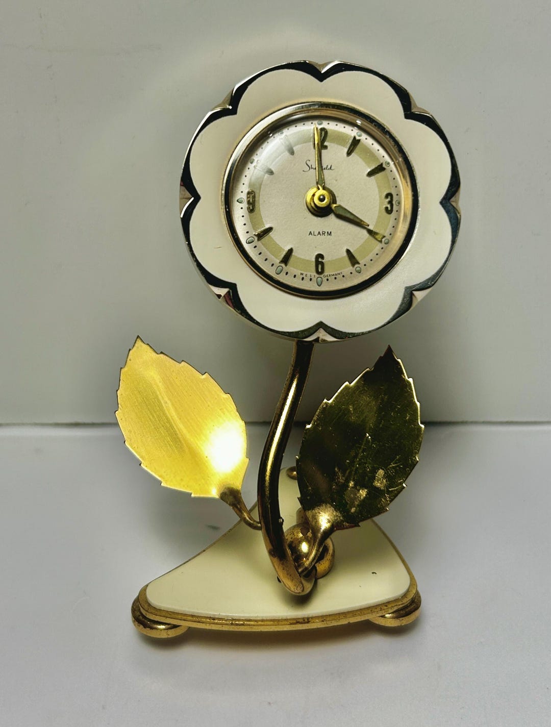 1950s Sheffield Mid Century White Flower Daisy Clock - Etsy