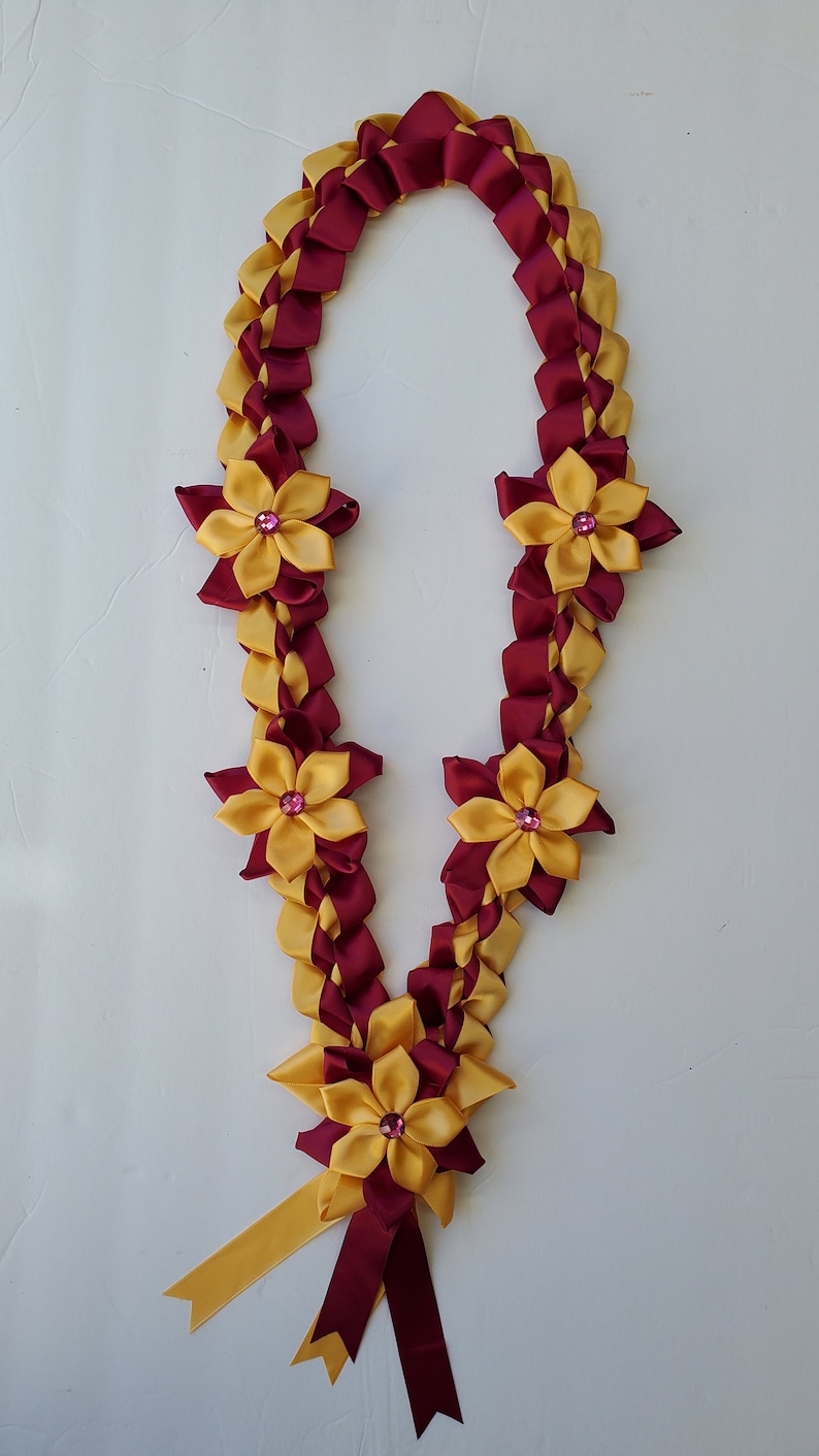 Closed-end Graduation Lei in Gold and Maroon (wine, Burgundy) With 5 ...