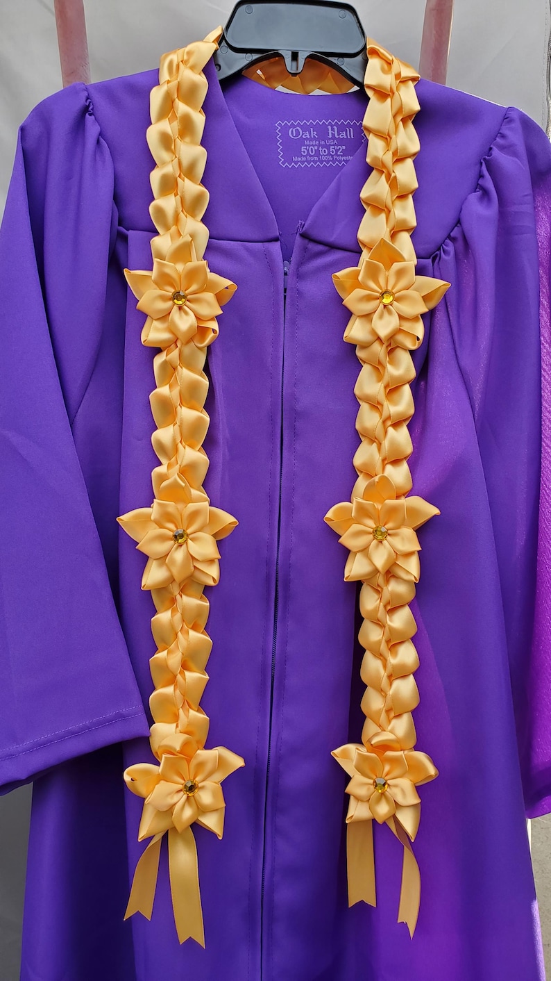Graduation Lei in 1 Color. It Looks Really Nice on Your Graduates. - Etsy