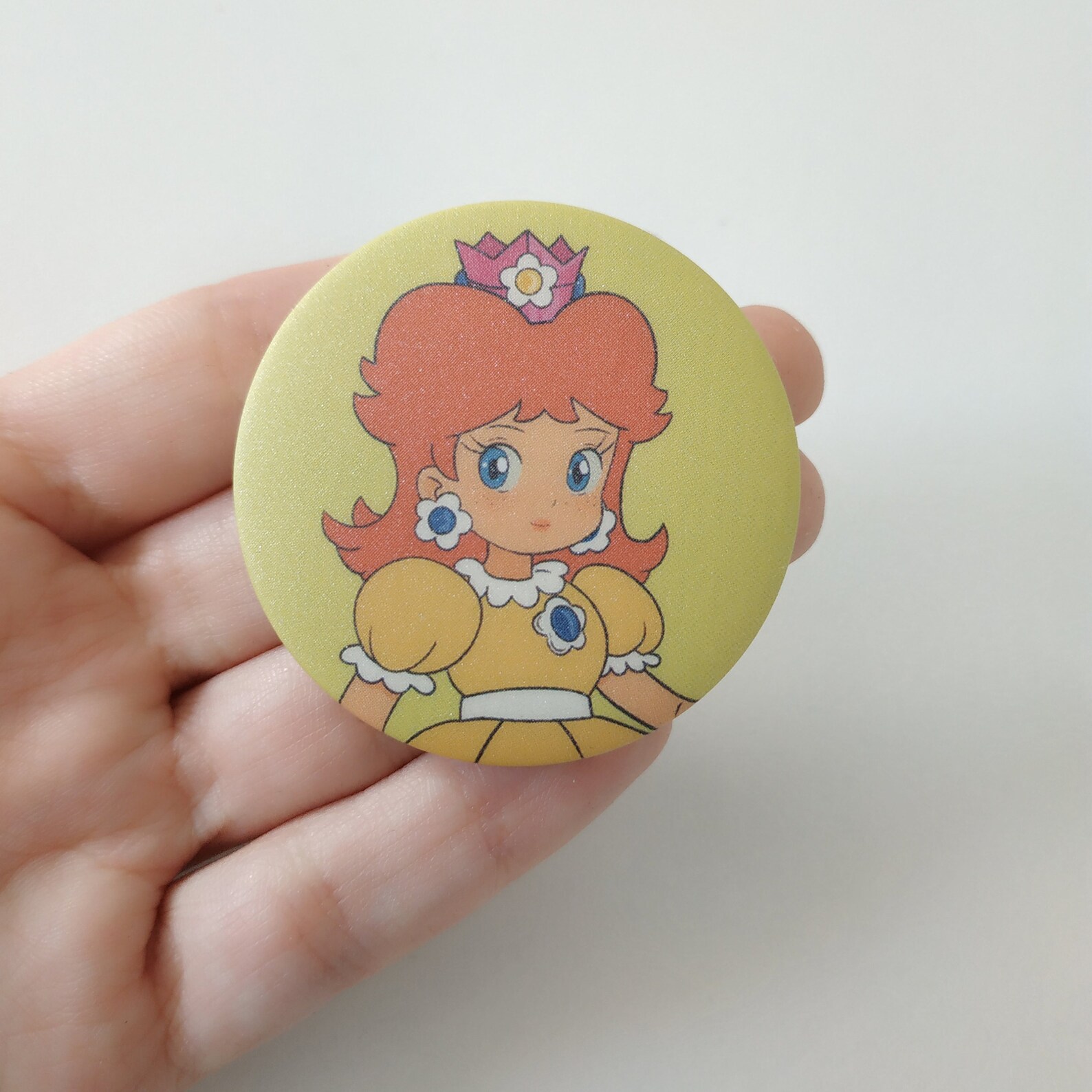 Button Princess Peach and Princess Daisy - Etsy