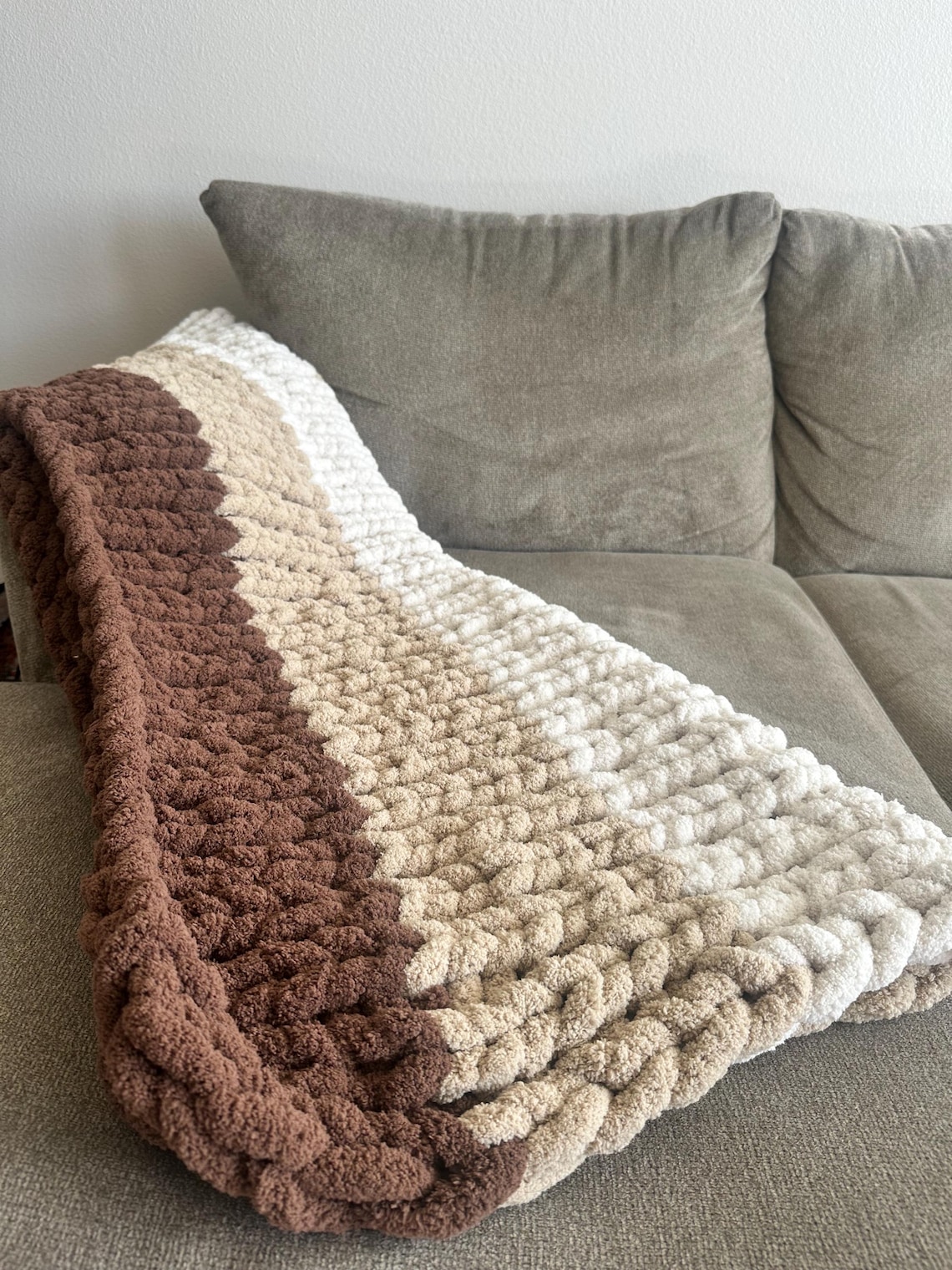 Brown & Tan JUMBO Chunky Stretched Multi Color Hand Knitted Blanket ...
