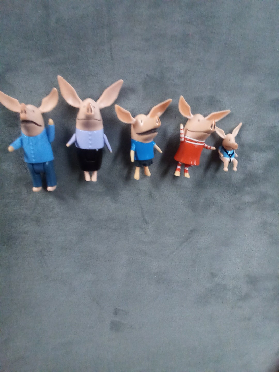 Olivia the Pig Family Figurines. Total of 5. Plus Plush. Cute. - Etsy