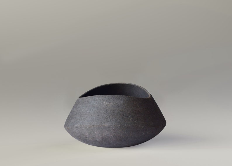 Black Clay Ceramic Centerpiece Table: Modern Geometric Minimalist ...
