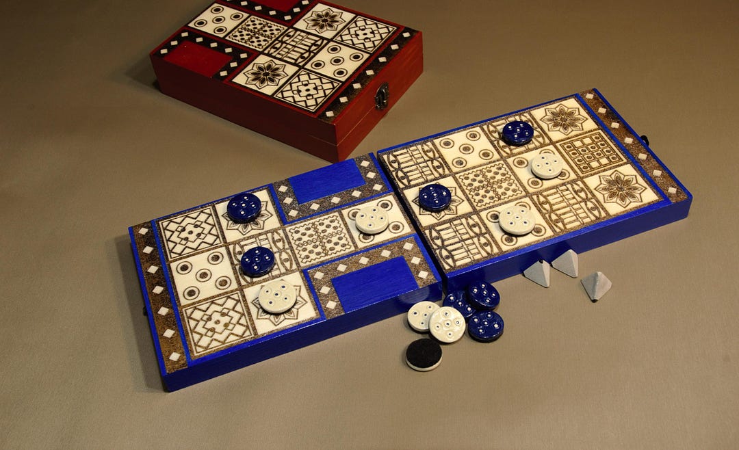 Royal Game of Ur - Ancient Mesopotamian Board Game That Folds in Half ...