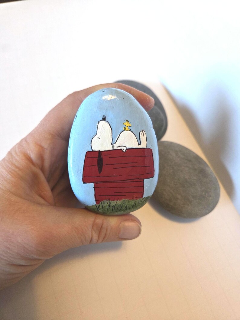 Snoopy on Doghouse: Handpainted Snoopy Rock - Etsy