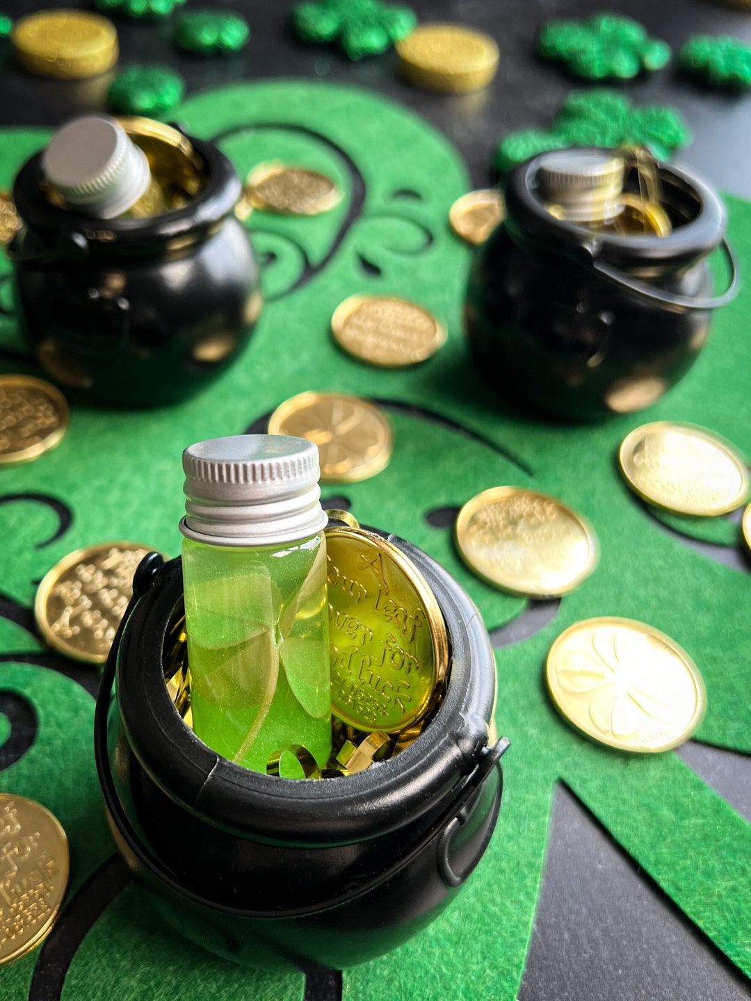 Four Leaf Clover Wet Specimen Sparkling Curiosity Cauldron Luck of the ...