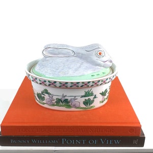 Chinese Export Antique Famille Rose Rabbit Soup Tureen, Qing Dynasty ...