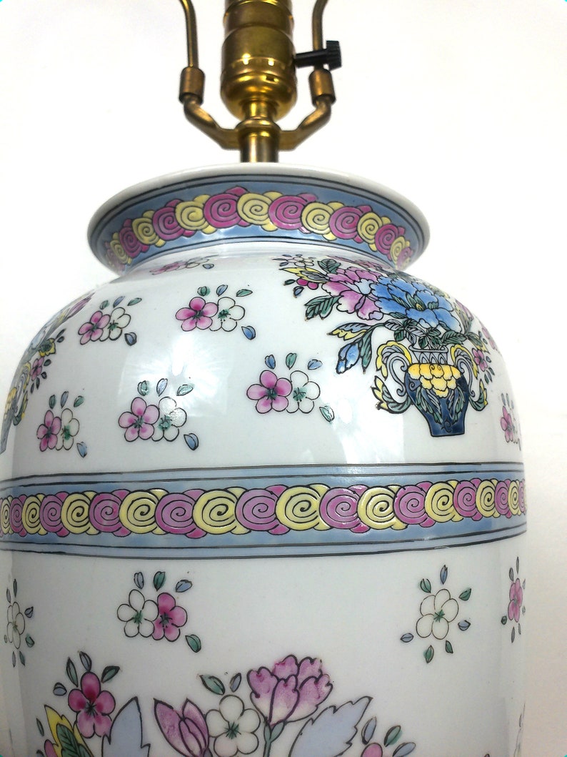 Chinese Famille Rose Lamp, Chinoiserie Chic, Shabby Chic, Pastel, Grand ...