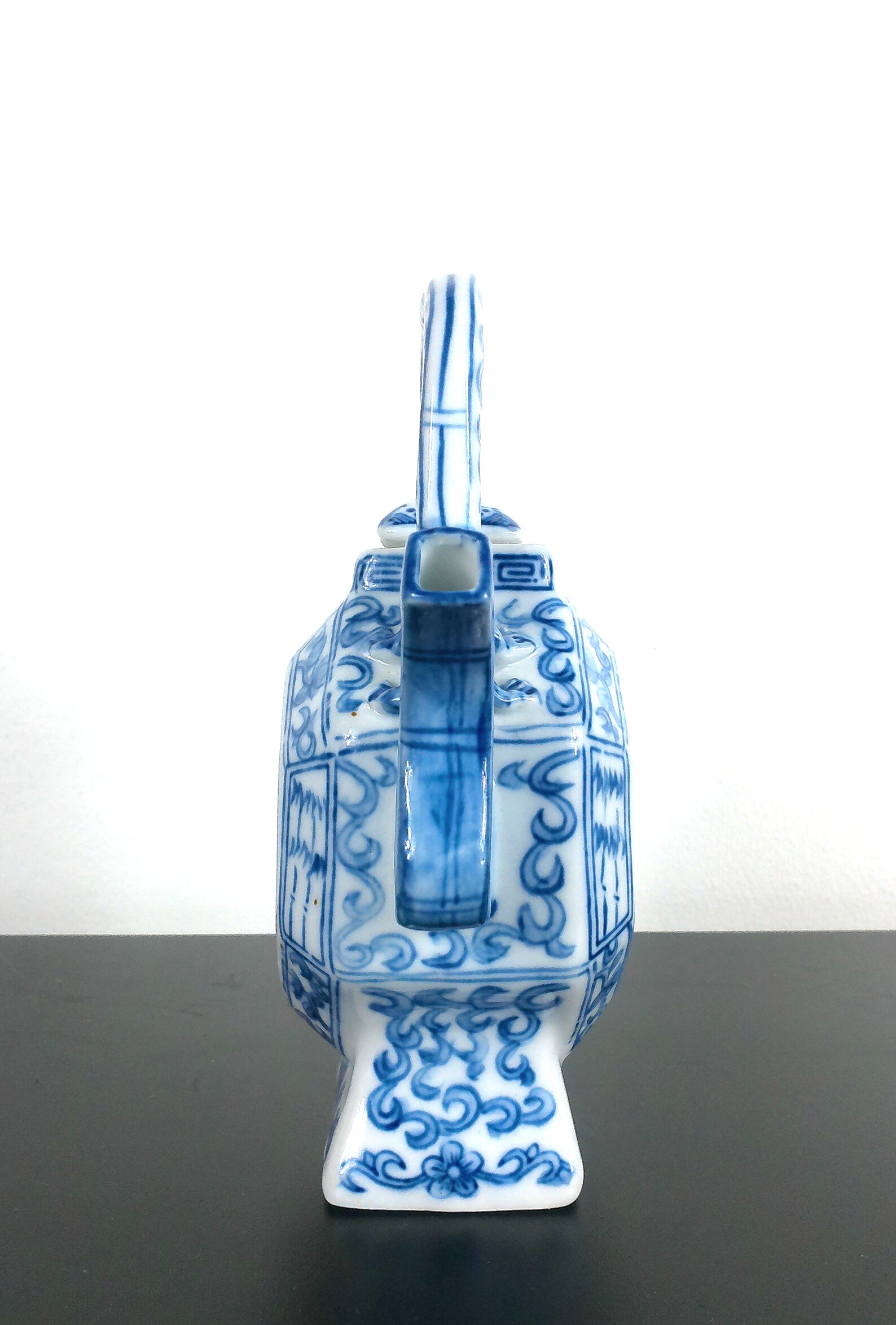 Chinese Export Antique Blue and White Teapot & Tea Caddy Set, Hamptons ...